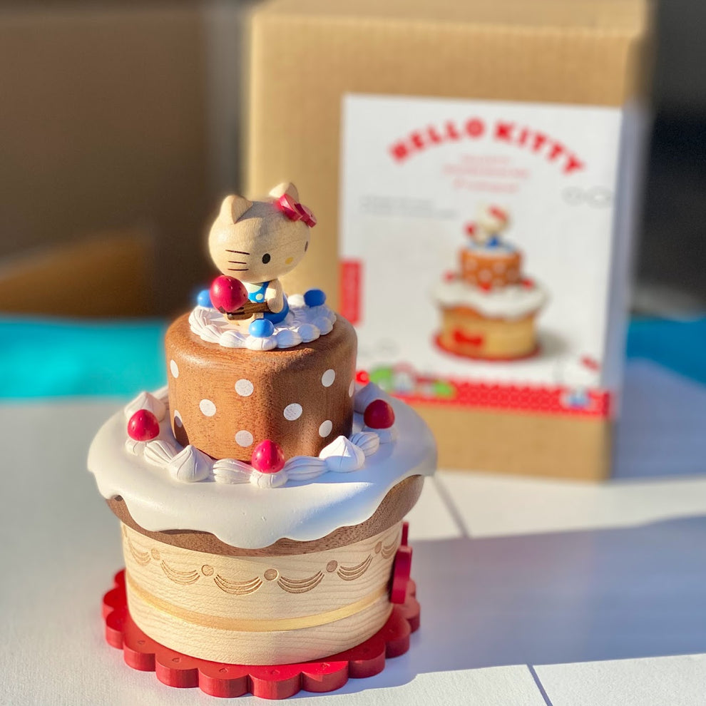 Jeanco x Hello Kitty "Strawberry Cake" Music Box – Secret Surprise Shop