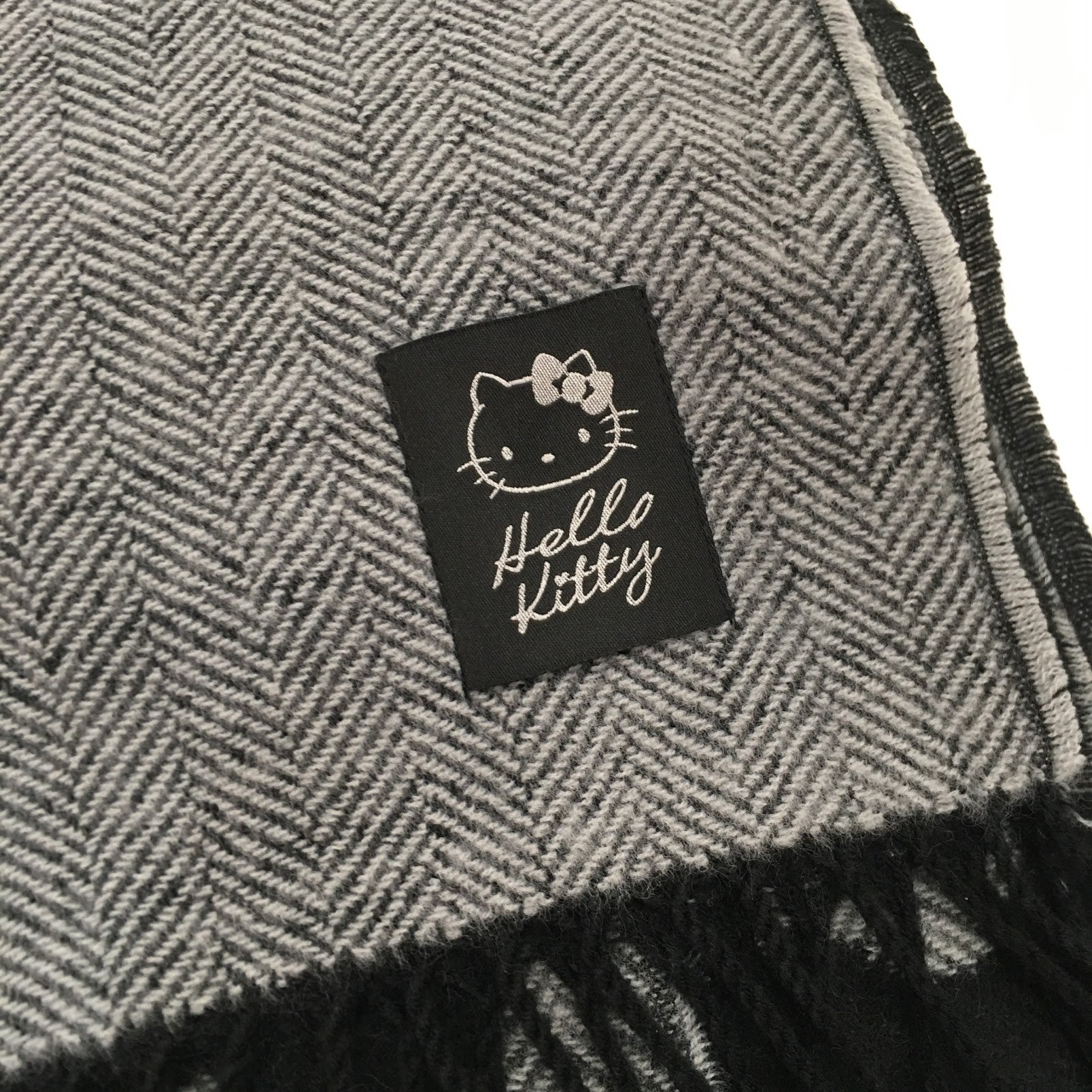 Hello Kitty "Ribbon" Scarf – Secret Surprise Shop